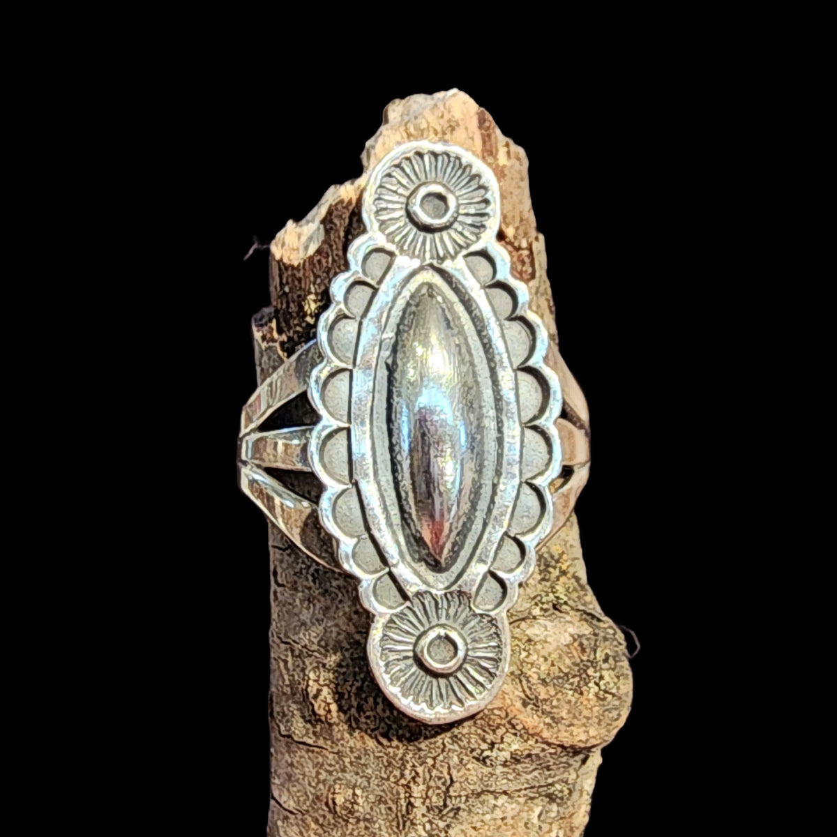 Sterling Silver Repousse Ring – Gathering Tribes